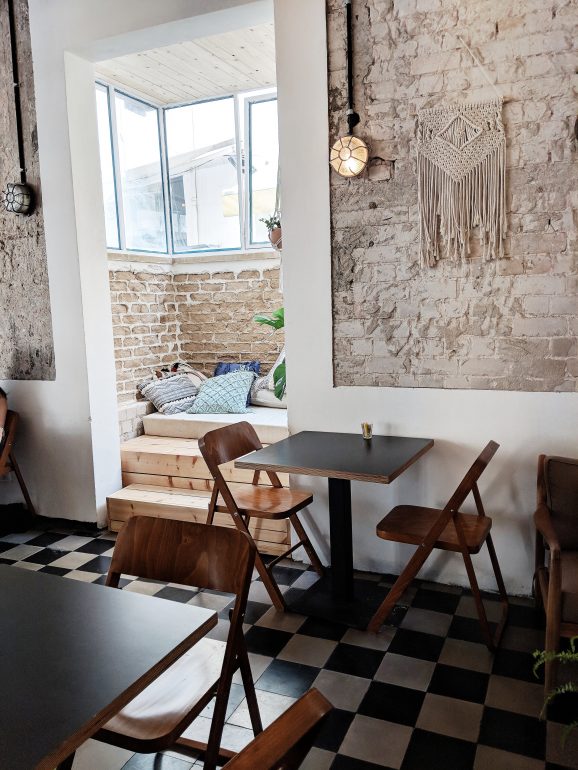 Zoti & Julia Cafe - Tel Aviv City Ladies